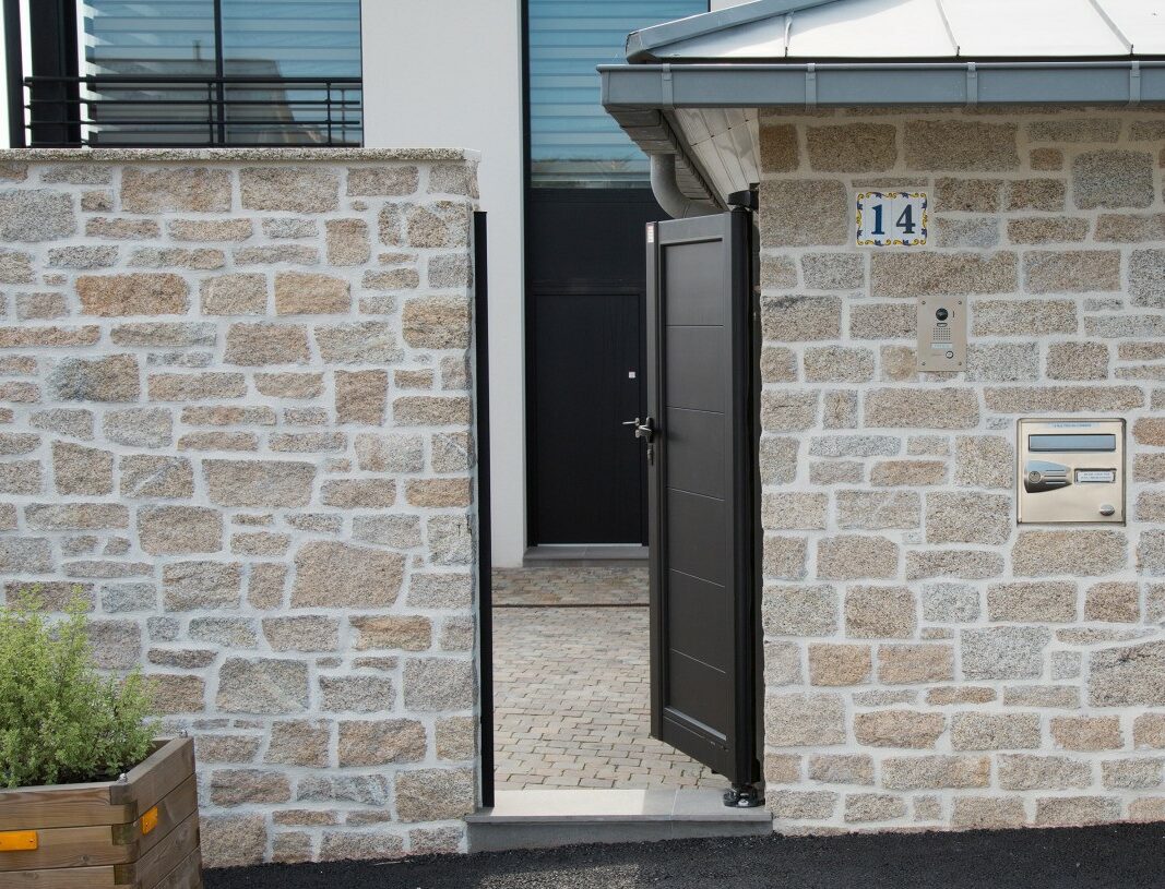 Portail, portillon, clôture et garde corps – Novatis France